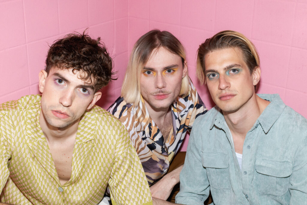 YUUN - Lost in Relations // Welcome & Happy Releaseday - AdP Records